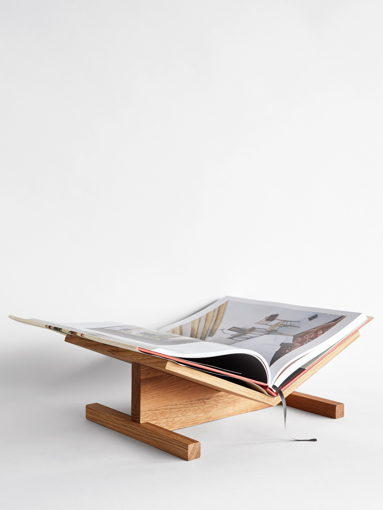Page Bookstand - Oak