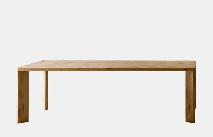 Miniforms — Manero Dining Table — Dining Tables | Artilleriet