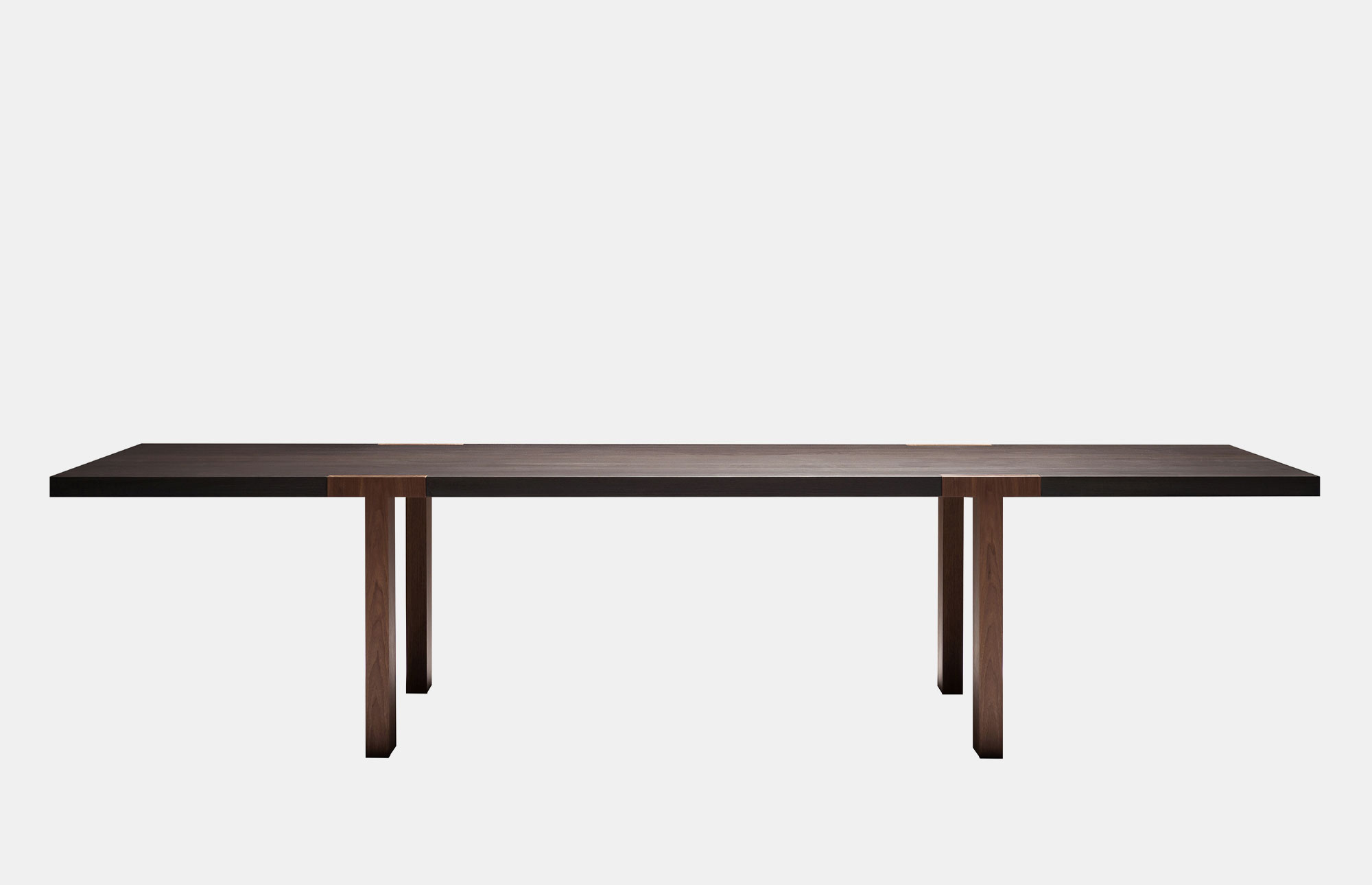 Tacchini — T-Table — Tacchini | Artilleriet