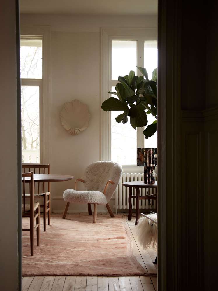 Folkform — L'art Plissé Table Lamp - Rockbird Indigo - Artilleriet ...