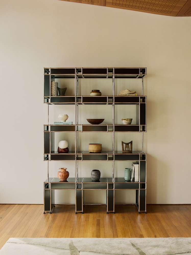 57467_770dfdd307-bookshelf-portrait.jpg