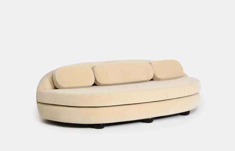 PIERRE AUGUSTIN ROSE — Palais Royal Sofa — undefined | Artilleriet